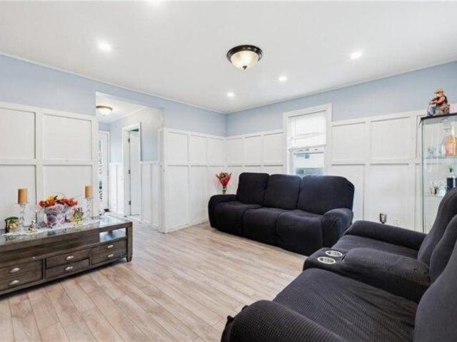 house with 3 bedroom, Johnston RI DS103444691