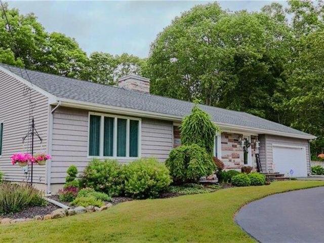 house with 3 bedroom, Johnston RI DS103662595