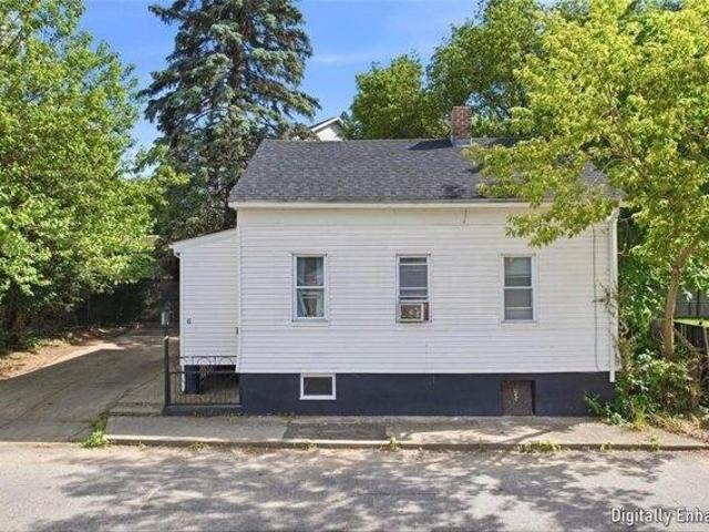 house with 3 bedroom, Johnston RI DS104299930