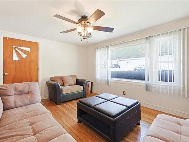house with 3 bedroom, Johnston RI ES103020753