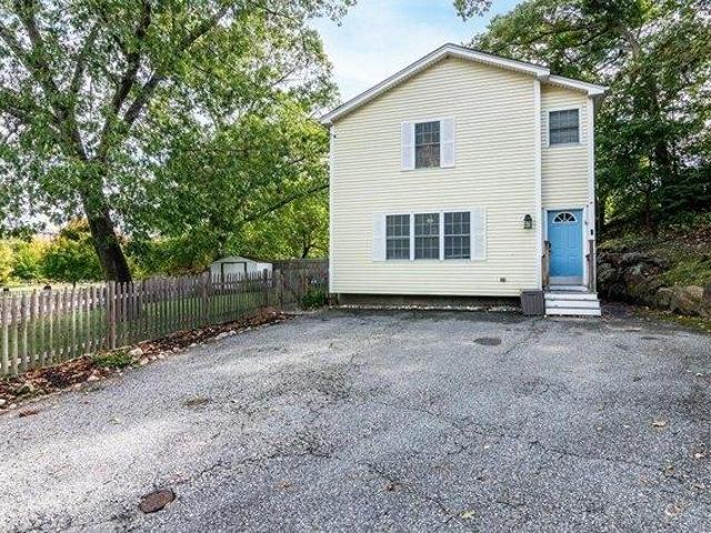 house with 3 bedroom, Johnston RI ES103033628
