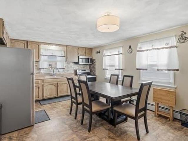 house with 3 bedroom, Johnston RI ES103249762
