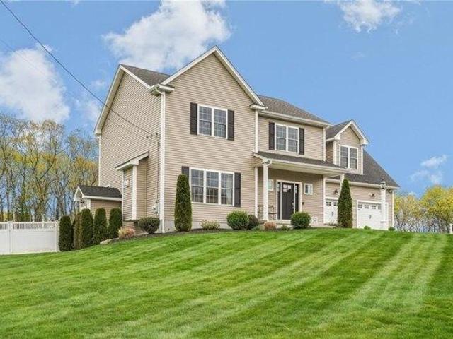 house with 3 bedroom, Johnston RI ES103220457