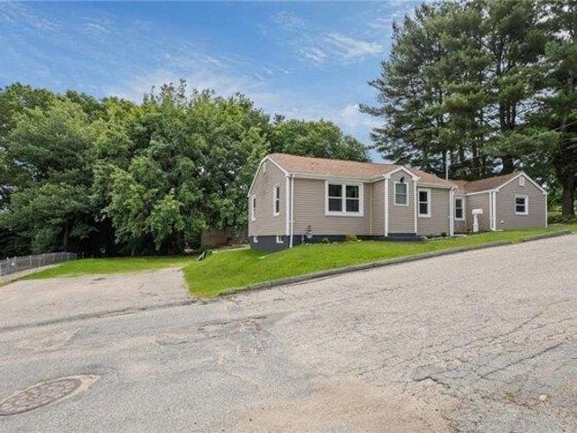 house with 3 bedroom, Johnston RI ES103442969