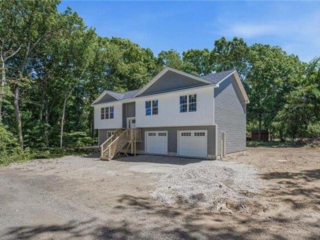house with 3 bedroom, Johnston RI ES103886507