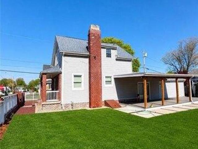 house with 3 bedroom, Johnston RI ES103807651