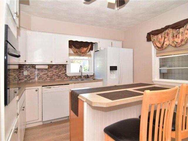 house with 3 bedroom, Johnston RI ES104296731