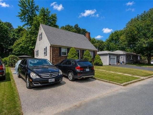 house with 3 bedroom, Johnston RI ES105115677