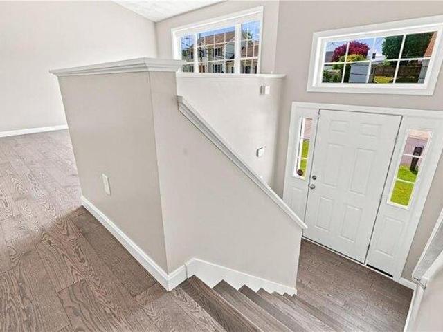 house with 3 bedroom, Johnston RI ES105117607