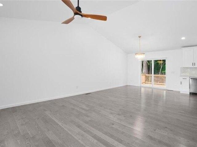 house with 3 bedroom, Johnston RI ES105127775