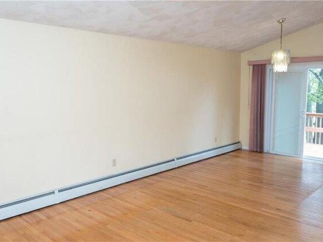house with 3 bedroom, Johnston RI ES105233573