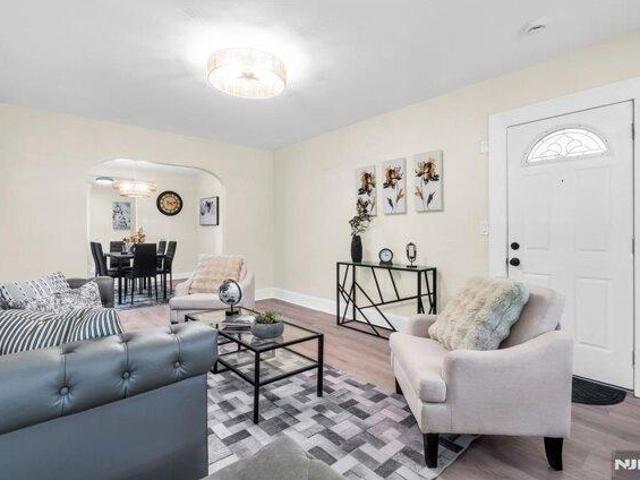 house with 3 bedroom, Kenilworth NJ ES105192357