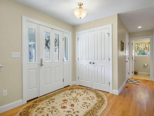 house with 3 bedroom, Kennebunk ME ES103432155
