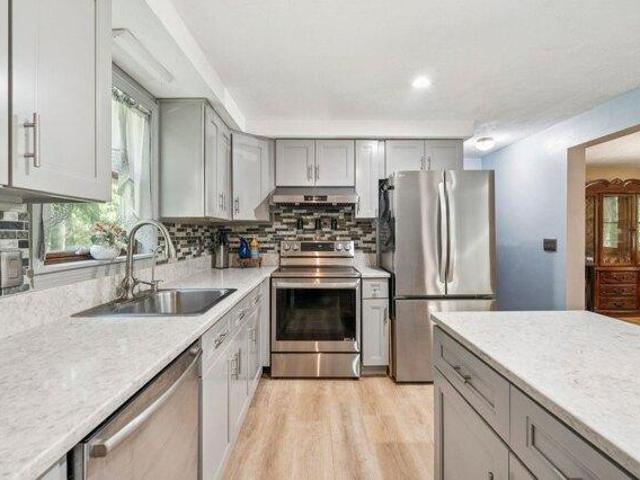 house with 3 bedroom, Kensington NH ES104263885
