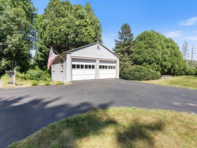 house with 3 bedroom, Kensington NH ES105107067