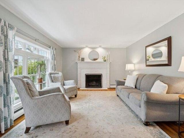 house with 3 bedroom, Kensington NH ES103433721