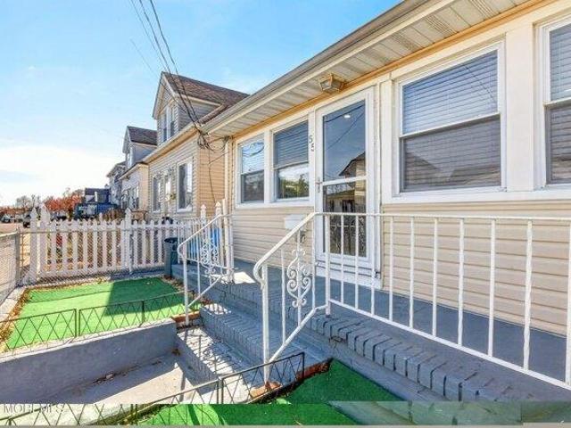 house with 3 bedroom, Keansburg NJ DLS101780571