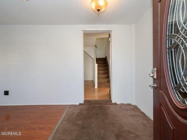 house with 3 bedroom, Keansburg NJ DS101749825
