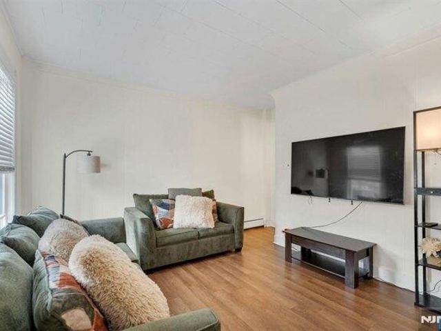 house with 3 bedroom, Kearny NJ DLS102801549