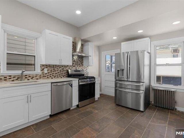 house with 3 bedroom, Kearny NJ DS88242879