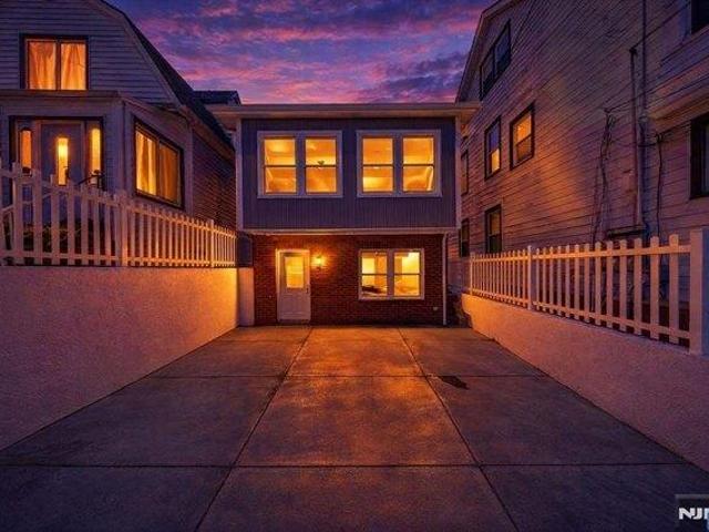 house with 3 bedroom, Kearny NJ DS104190888