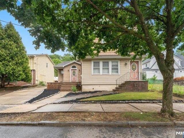 house with 3 bedroom, Kearny NJ DS104236646