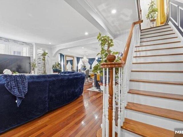 house with 3 bedroom, Kearny NJ ES105143952