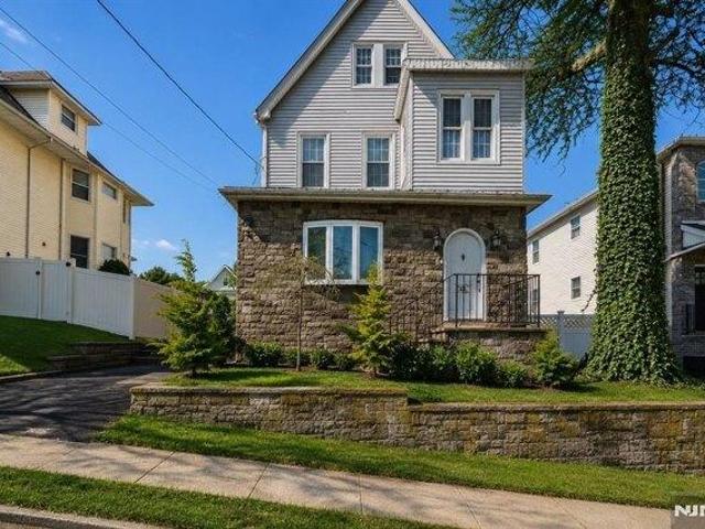 house with 3 bedroom, Kearny NJ ES105202797