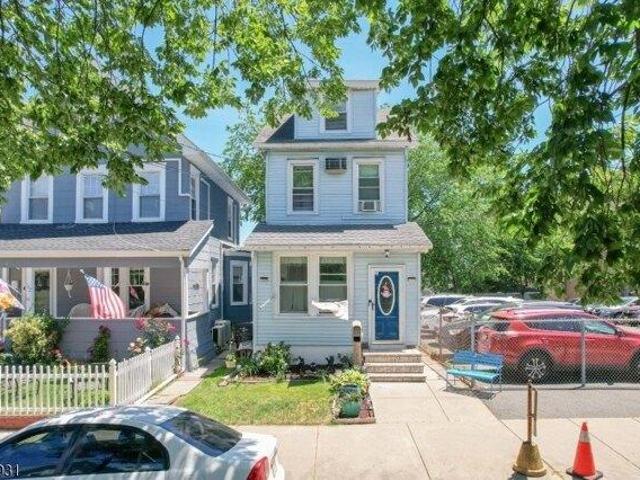 house with 3 bedroom, Kearny NJ ES105203206