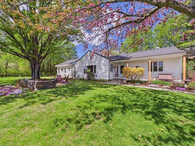 house with 3 bedroom, Keene NH DLS102345550