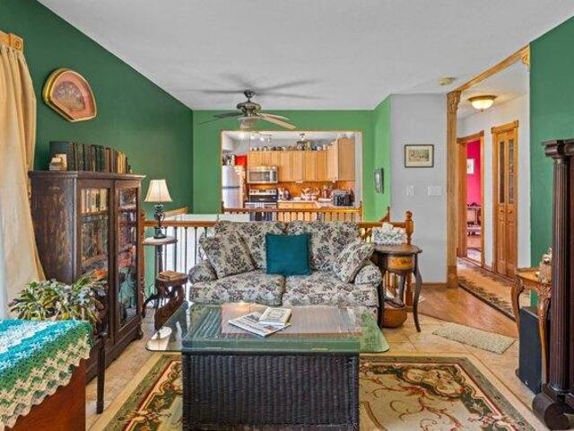 house with 3 bedroom, Keene NH ES103161977