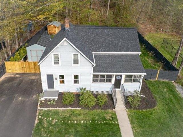 house with 3 bedroom, Keene NH ES103929624