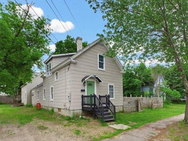 house with 3 bedroom, Keene NH ES104649577