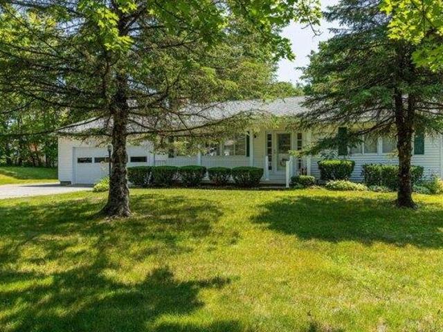 house with 3 bedroom, Keene NH ES104757569