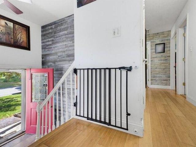 house with 3 bedroom, Keene NH ES105109749