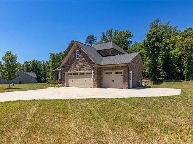 house with 3 bedroom, Kernersville NC DS103605346
