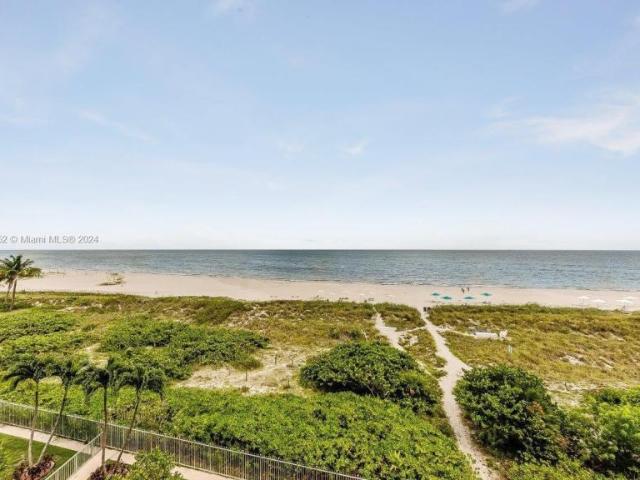 house with 3 bedroom, Key Biscayne Fl FL DS100902480