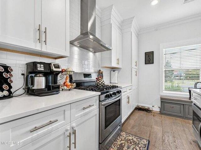 house with 3 bedroom, Keyport NJ ES105159194