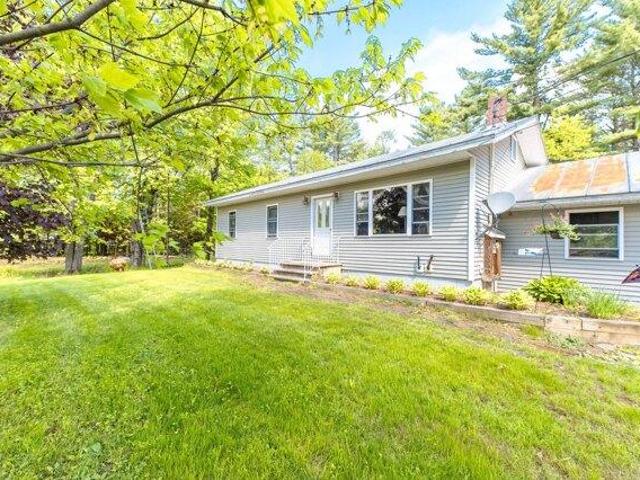 house with 3 bedroom, Kingfield ME ES103441688