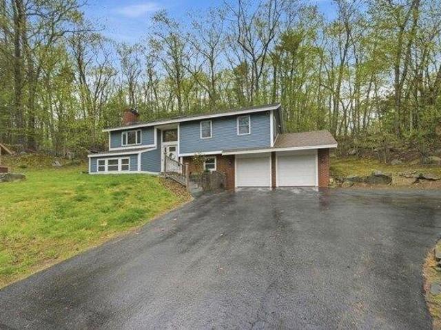 house with 3 bedroom, Kingston NH DS102668231