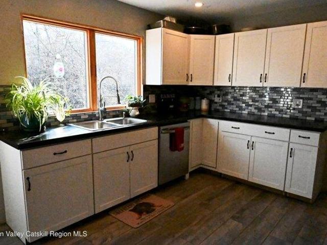 house with 3 bedroom, Kingston NY DS87859306