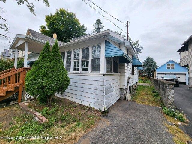 house with 3 bedroom, Kingston NY DS87922182