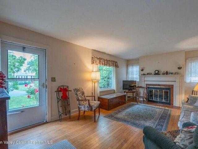 house with 3 bedroom, Kingston NY ES104905139