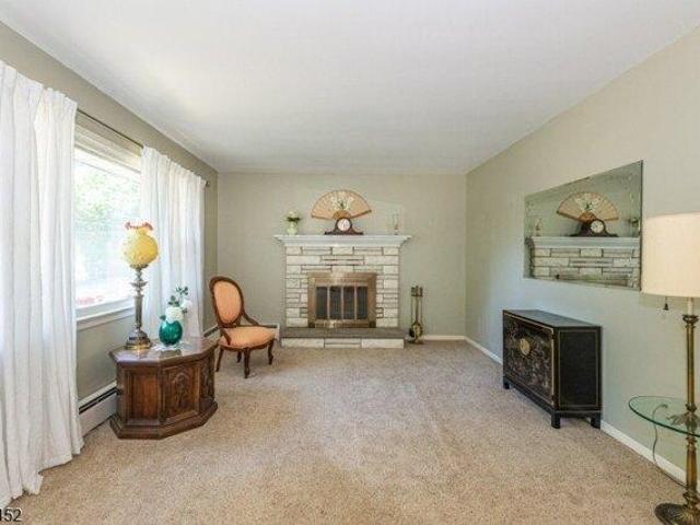 house with 3 bedroom, Kinnelon NJ DS102776140
