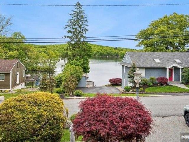 house with 3 bedroom, Kinnelon NJ DS102725353