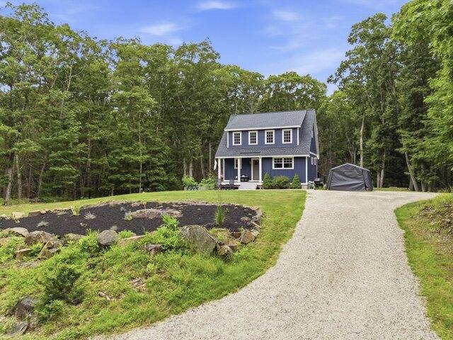 house with 3 bedroom, Kittery ME ES104297858