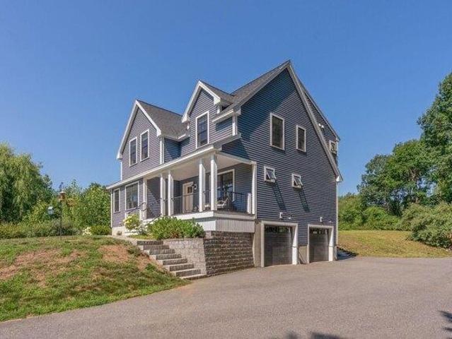 house with 3 bedroom, Kittery ME ES104836076