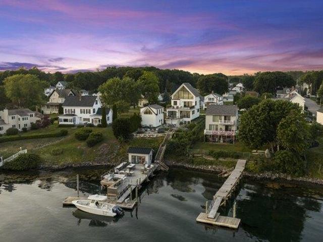 house with 3 bedroom, Kittery ME ES105105480