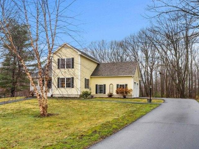 house with 3 bedroom, Kittery ME ES103099297