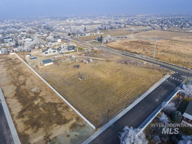 house with 3 bedroom, Kuna ID DS87743988